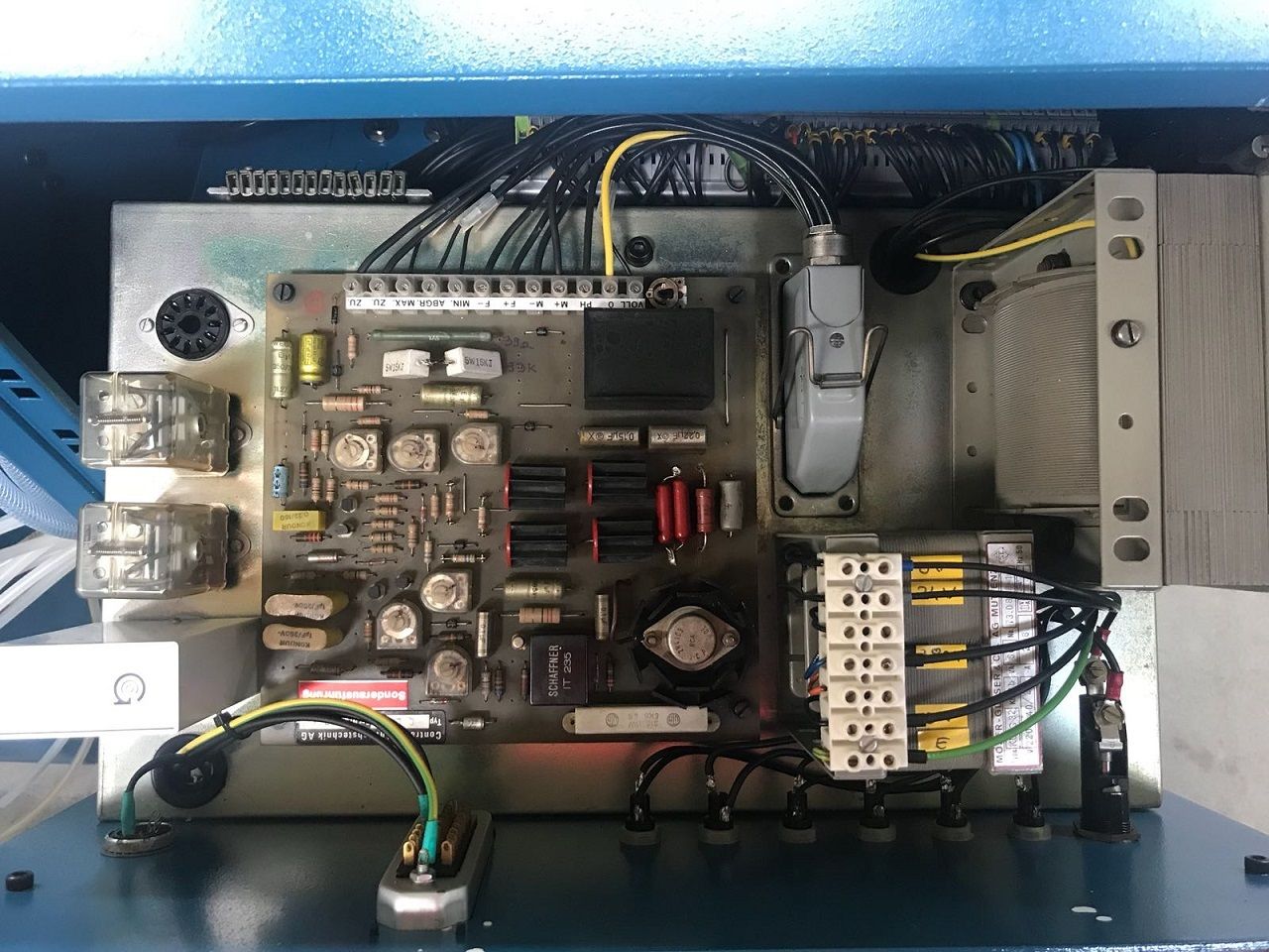 RECTIFIEUSE CENTERLESS AGATHON TYPE 150-SL – Scemama