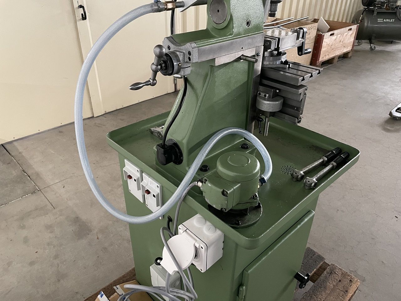 FRAISEUSE UNIVERSELLE SIXIS TYPE S-101 – Scemama