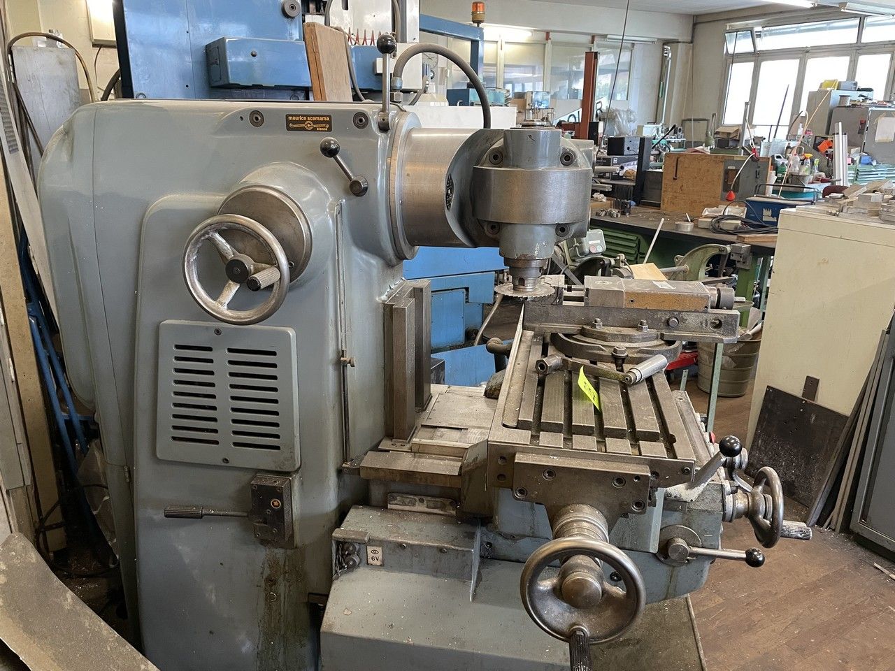 FRAISEUSE UNIVERSELLE SCHAUBLIN 53N – Scemama