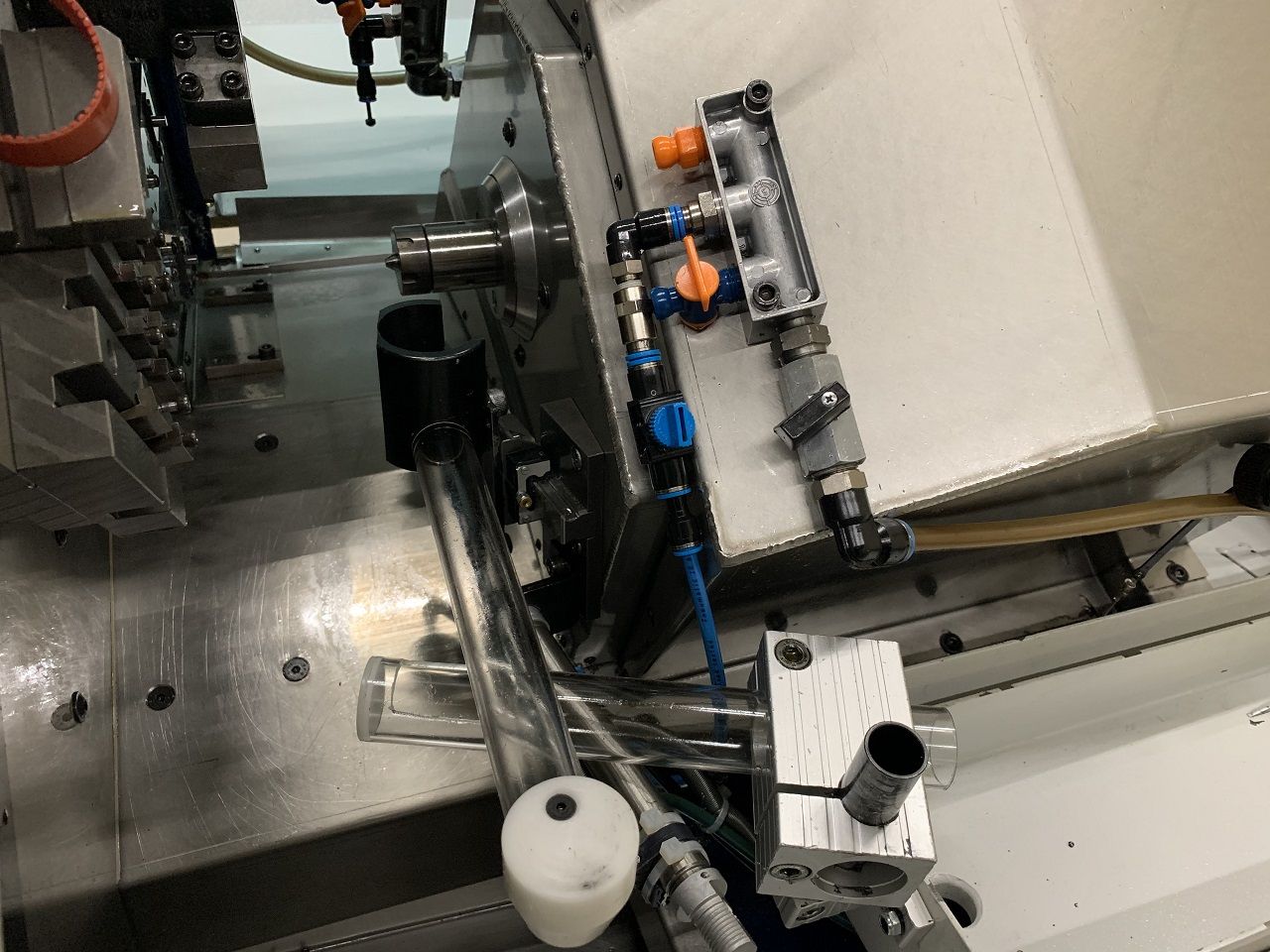 TOUR CNC A POUPEE MOBILE TORNOS MICRO 8 – Scemama