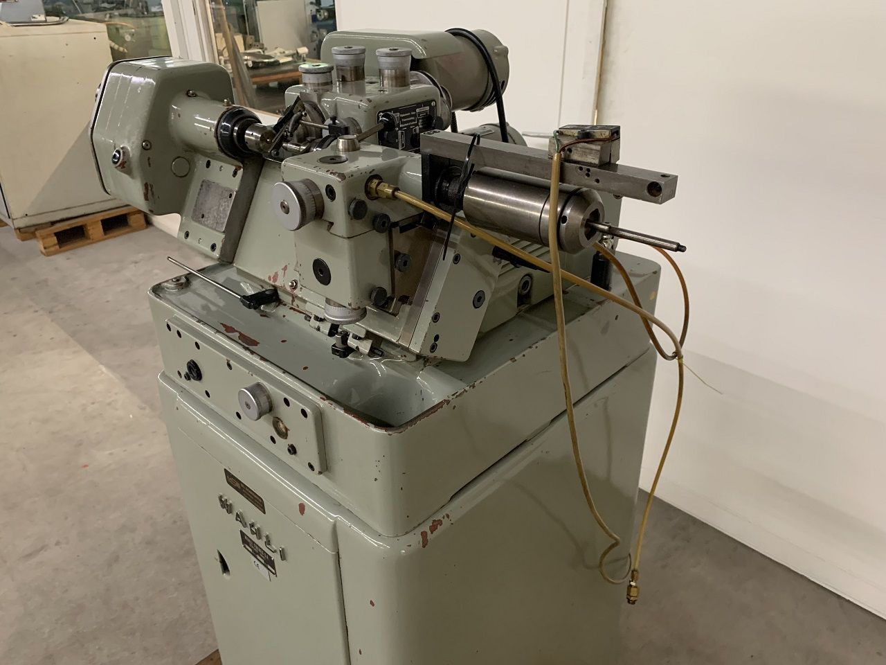 MACHINE A TAILLER WAHLI TYPE W-96 – Scemama