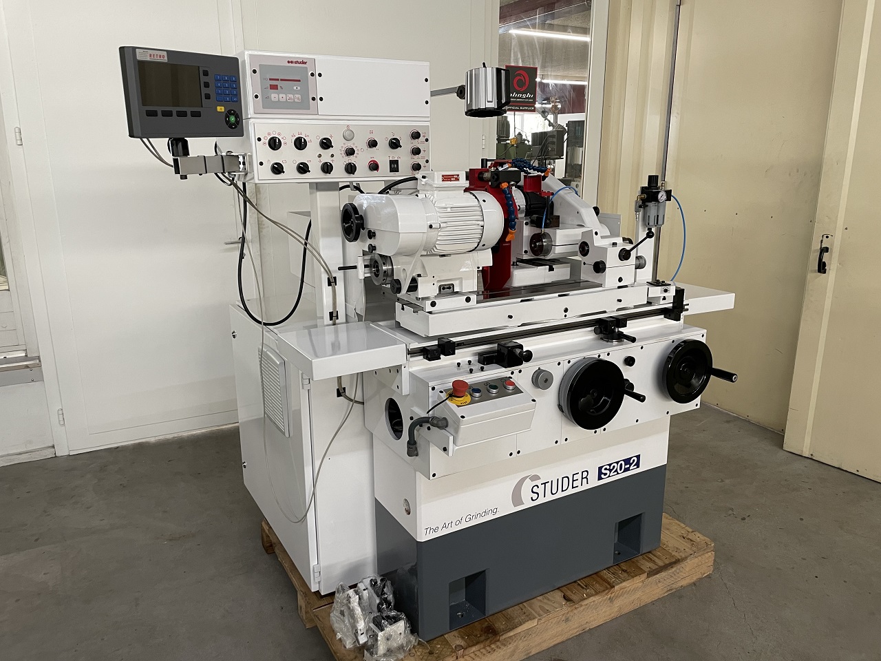 The S20 favorit grinding machine from Studer – Scemama